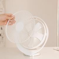 China 360 Degree Rotatable USB Charging Desktop Fashion Cooling Table Fan with 5 Rotary Vanes for sale