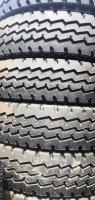 China Medium Duty Truck Bus Tyres Steel Belted Radial Tires 825R20 for sale