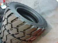 China Dongfeng Jiefang Howo Off Road L3 Loader Tires 205/70-16 for sale