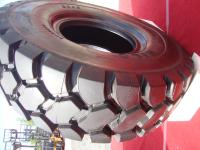 China Gravel Pavement E4 OTR Tires 2100R33 for sale