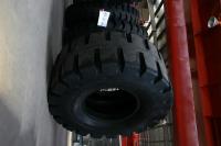 China 40/65R39 OTR Tyres L5 Loader Tires Ply Rating 32pr 40pr 58pr for sale