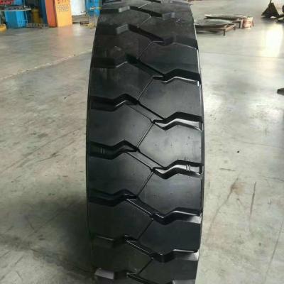 China 1400R24 Tires OTR Tyres 24pr 28pr 32pr For Wheel Loaders for sale
