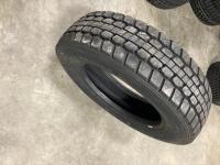 China All Steel Radial Truck and Bus Tyre 225/70R19.5 14PR TL for Light Duty Trucks for sale