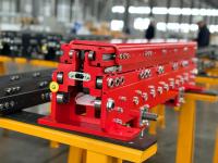 China 1500 X 1500MM Pallet Telescopic Fork Lifting Fork 800KG Load  2m/S2 for sale