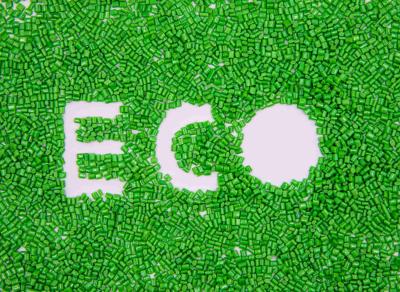 China RPET Pellet With Moisture Content ＜0.3% And Odorless Fiber Grade IV0.65 for sale