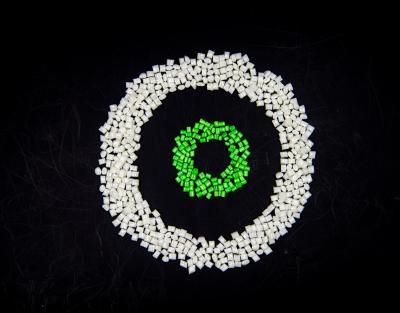 China 100% Recycled PET Bottle Chips With IV0.77-0.85 For Packaging for sale