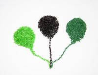 China GRS Certified Recycled PET Chips PCR Plastic Recycled PET Raw Material Chips IV0.7 for sale