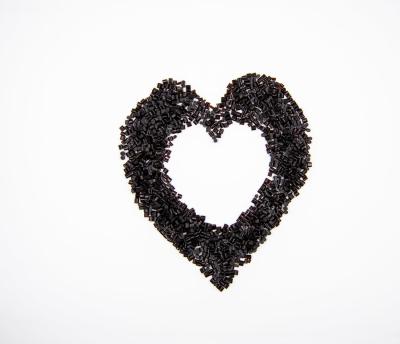 China PET Plastic Raw Materials Customizable Black Color I.V. 0.58-1.1 DEG 1.2±0.15% for sale