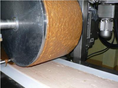 China Automatic Sesame Candy Energy Bar Peanut Candy Bar Chocolate Bar Making Machine for sale
