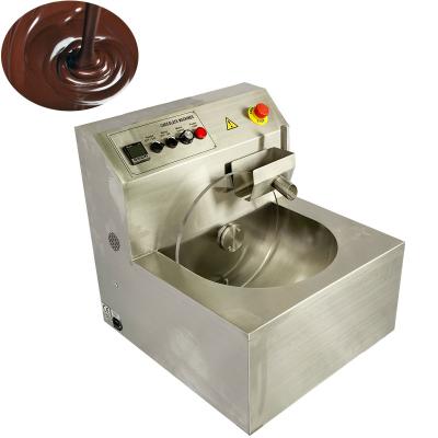 China Tabletop Manual Chocolate Tempering Moulding Machine with 8-40KG Capacity and 220V Electric Heating for sale