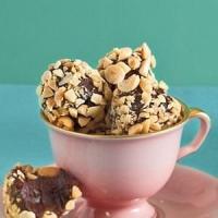 China Automatic Chocolate Peanut Butter Bonbons Machine - 60 pieces/min Production, 10-50mm Ball Size, 220V 5kW for sale