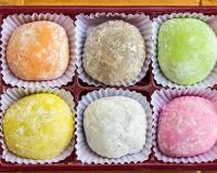 China Stainless Steel 304 Automatic Mochi Ice Cream Encrusting Forming Machine 60-99pcs/min 220V for sale