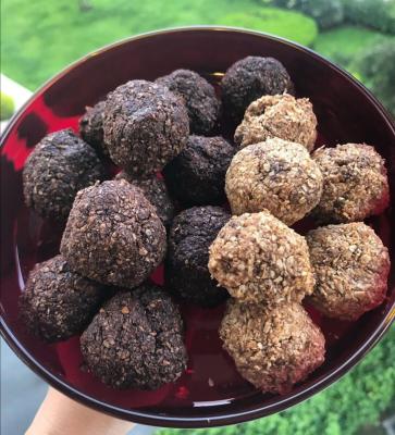 China Small Dates Ball Maker Machine 40-60 pcs/min 10-250g Protein Energy Ball Extruder for sale