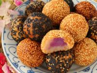 China 304 Stainless Steel Chocolate Truffle Ball Making Machine - 60 pieces/min, 10-50mm diameter, 5kW power for sale