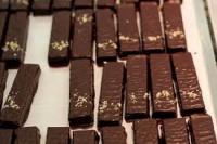 China 600mm belt width chocolate enrobing production line for sale