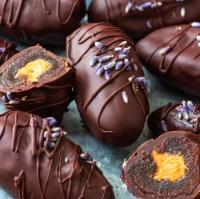 China 304 Stainless Steel Chocolate Covered Dates Enrobing Machine for sale