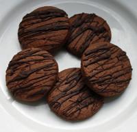 China Industrial Chocolate Biscuit Coating Machine 400-1200mm Belt Width 380V for sale