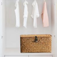 China Handmade Wicker Woven Storage Box Rattan Storage Finishing Basket with Lid Sundry Bath Cosmetic Towel Container Laundry Basket for sale