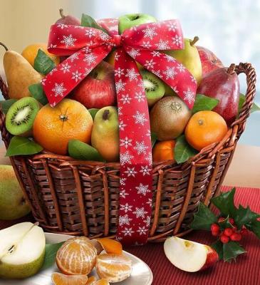China Wholesale Hand Woven Gift Baskets Wicker Baskets Storage Baskets for sale