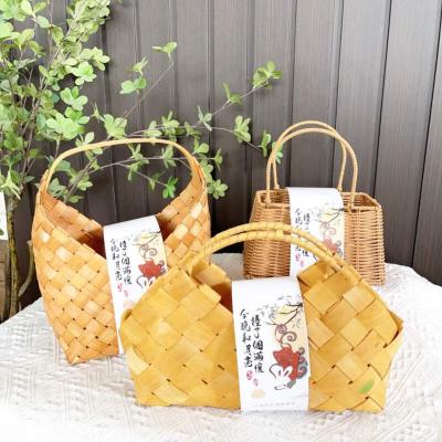 China Wholesale Handmade Chipwood Woven Multifunction Classic Storage Basket with Handle for Kitchen Bathroom Tools for sale