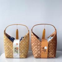 China Wholesale Handmade Chipwood Woven Fashionable Handy Basket Shopping Basket Storage Basket With Handle for sale