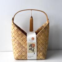 China Wholesale Handmade Chipwood Woven Fashionable Handy Basket Shopping Basket Storage Basket With Handle for sale