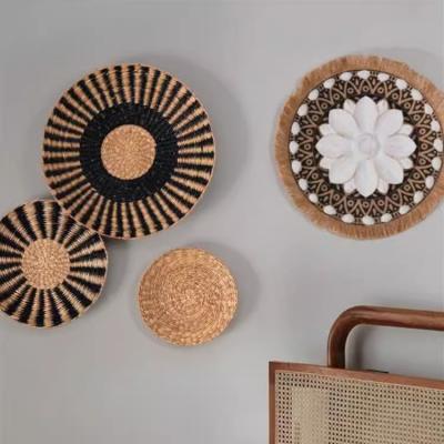 China Factory Wicker Natural Rattan Art Woven Decorative Fruit Plant Basket Seagrass Wall Hanging Storage Basket Decor Set for sale