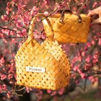China Hot Sale Hand Weaved Small Storage Gift Basket Wood Chip Woven Picnic Basket with Handle for sale