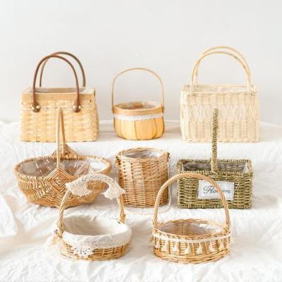 China Hand-woven Wicker Purses Handbag Basket Purse Retro Summer Women Wicker Handbags Natural Storage Boxes & Bins Metal Iron Single for sale