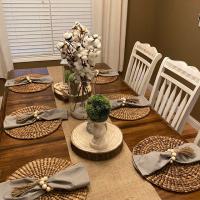 China Wholesale Custom Natural Woven Water Hyacinth Placemats Seagrass Thick Rattan Round Non-Slip Handmade Braided Dinner Tablemat for sale