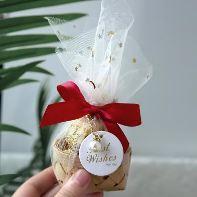 China Material Hand-woven Square Hanging Small Gifts Baskets Decorate Candy Storage Basket Hot Selling Natural Festival Gift Wedding for sale