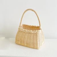 China Latest Design Hand Woven Storage Basket Home Garden Outdoor Decor Supplies Weave Flower Basket for sale