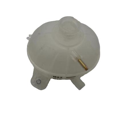 China KX5 Sonata Auto Parts Engine Radiator Coolant Reservoir Overflow Expansion Tank Bottle for sale