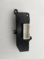 China Santa Fe 93310-2W205 Electronic Handbrake Switch for 2013-2016 Round Parking Brake for sale