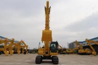 China HT210 Large Excavator 133kw Rated Power Heavy Duty Boom for Superior Performance for sale