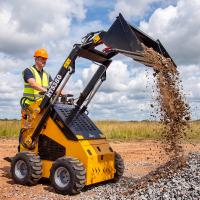 China Standing-Type Wheeled Skid Steer Loader with Zero Rotation for Narrow Passages for sale