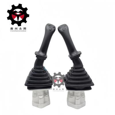 China 1000555H Pilot Joystick Valve DX DX150 DX225 DX260 Machinery Parts Excavator Joystick Assembly 1000556H for sale