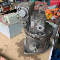 China UH063/UH045  4180554 Swing Motor for Excavator Spare Parts Swing Reduction Final Drive Device for sale