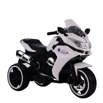 China PP Plastic 6V Electric Ride On Car for Children Double Drive Battery Powered Baby Motorcycle 20W for sale