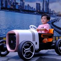 China 12V Electric Ride On Car for Kids with 2.4G Remote Control 4 Wheels Ages 3-8 for sale