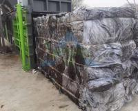 China Waste Paper and Old Clothes Hydraulic Baler Machine with Beverage Carton Compressing for sale