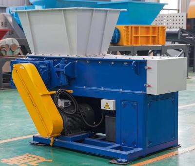 China 200-8000 kg/h Production Capacity Plastic Shredder for Foam and Waste Fiber Clothing for sale