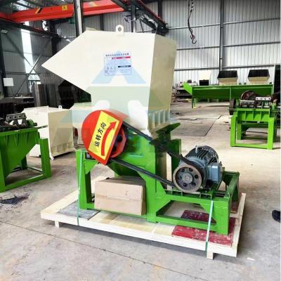 China Plastic Industrial Crushing Machine for Pe Pp Pvc Pet Recycling Feeding Size 500*300 for sale