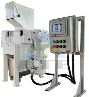 China High Output Four-Shaft Shredder for Plastic Barrels and Car Parts in HDPE PP PE Waste for sale