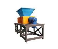 China Wood Pallet Cardboard Crusher Blade Carton Box Double Shredding Machine 2.8T Weight for sale