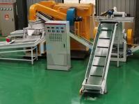 China 300-500kg/h Capacity Copper Wire Granulator Shredder for Separating Plastic and Copper for sale