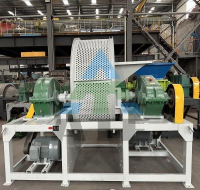 China Tire Machine Type Double Shaft Shredder for Scrap Tyre Used Rubber Tires Recycling for sale