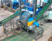 China Metal Processed ALLOY Double Shaft Rubber Metal tire Crusher Hammer mill for Recycling for sale