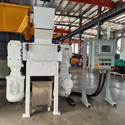 China Scrap Plastic Metal Recycling Machine Four-Shaft Shredder for Standard-Reaching Rate for sale