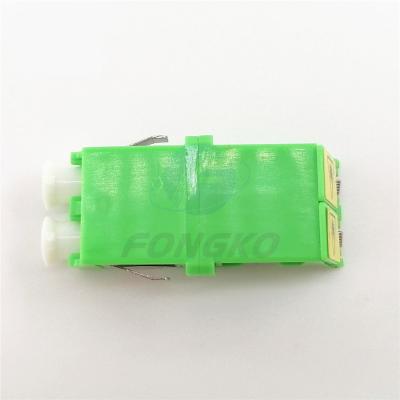 China Flangeless duplex LC /APC singlemode shutter fiber optic adapter for sale